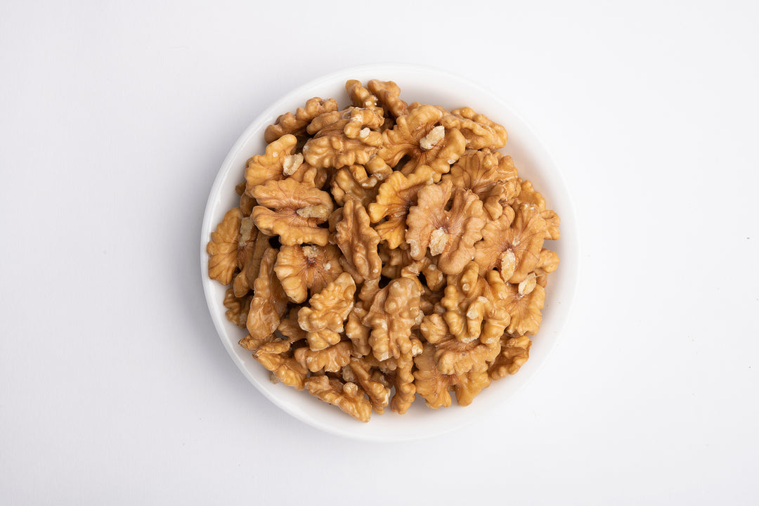 Order Walnuts (Akhrot) Pieces Online | Available in 250g Packet ...