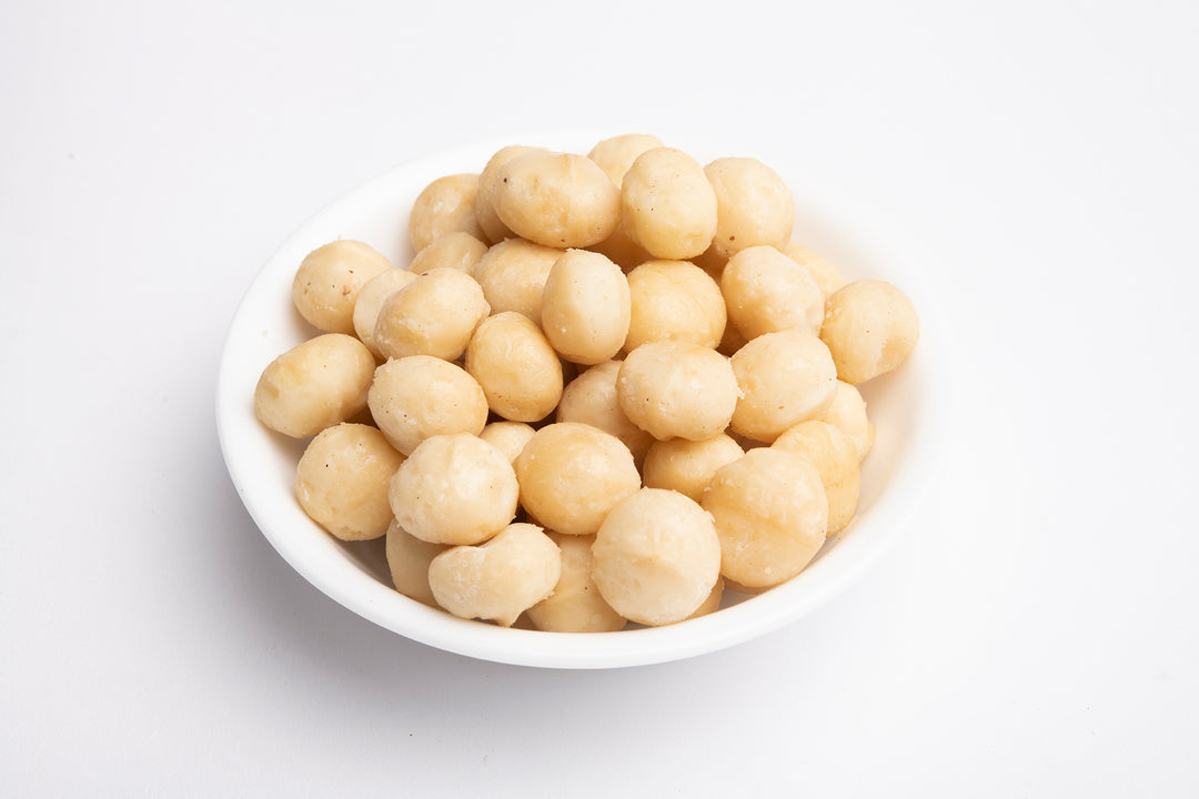 Order Macadamia Nuts Online | 100g Packets – Regency Snacks